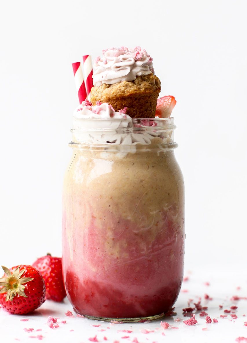 Strawberry Cupcake Milkshake | Vegan & Healthy