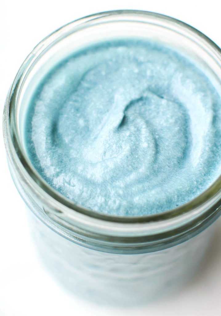 Natural Blue Food Coloring with Red Cabbage {VIDEO}