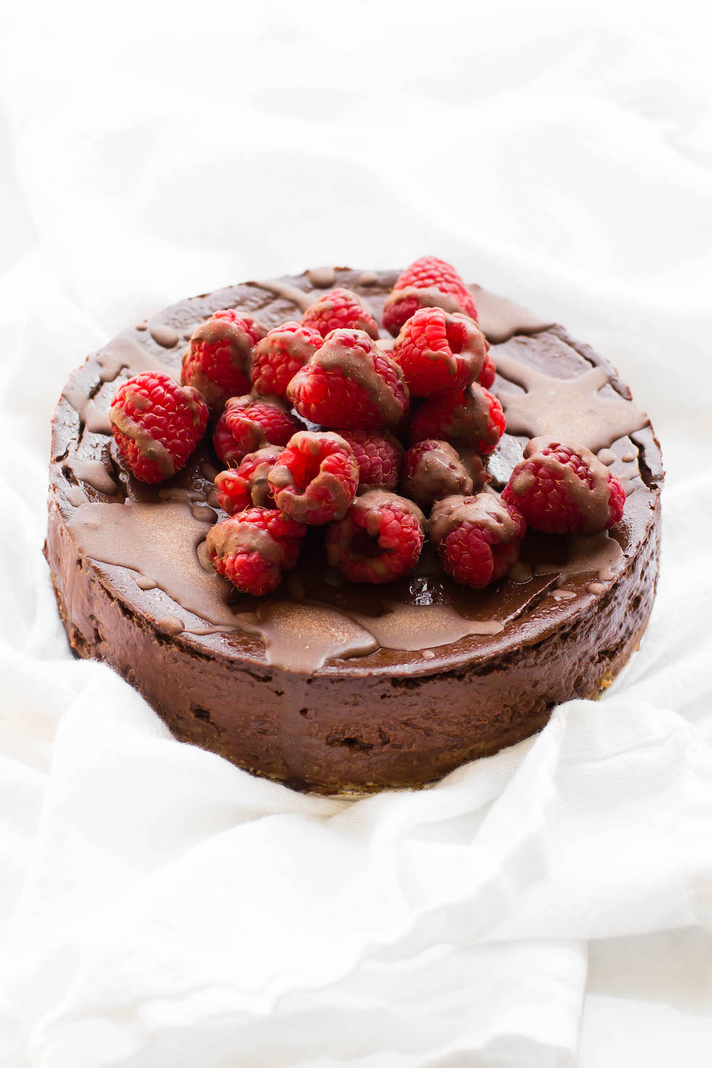 Low-Fat Chocolate Mousse Cake {Vegan & Gluten-Free}