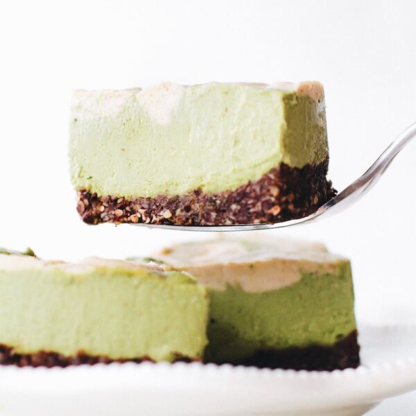 No-Bake Matcha Cheesecake (Vegan) | Feasting on Fruit