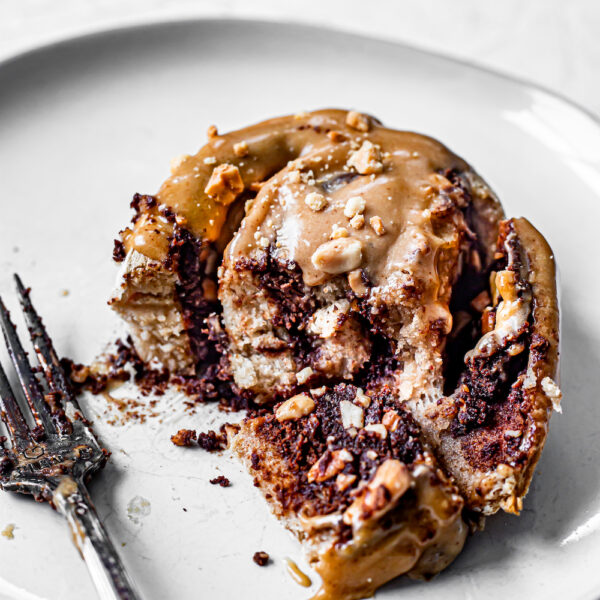 "Snickers" Cinnamon Rolls (vegan + grain-free) | Feasting on Fruit