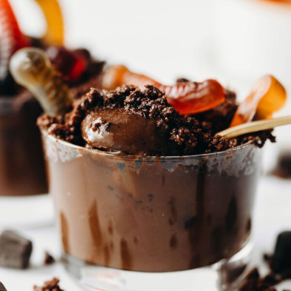 Chocolate Pudding Dirt Cups (vegan + paleo) | Feasting on Fruit