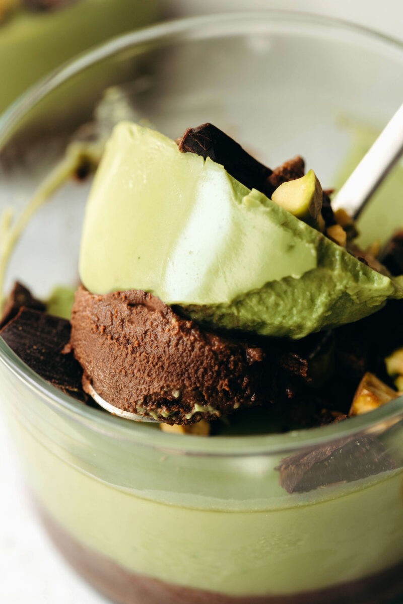 Chocolate Hazelnut Matcha Pudding (vegan + paleo) | Feasting on Fruit