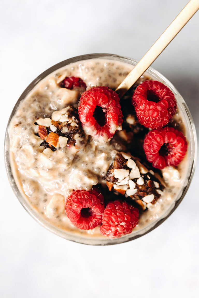 Dessert-Inspired Overnight Oatmeal (3 Ways!) | Feasting on Fruit