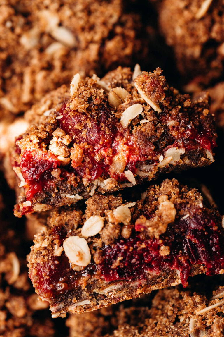 Cranberry Gingerbread Crumb Bars (vegan + gf) | Feasting on Fruit
