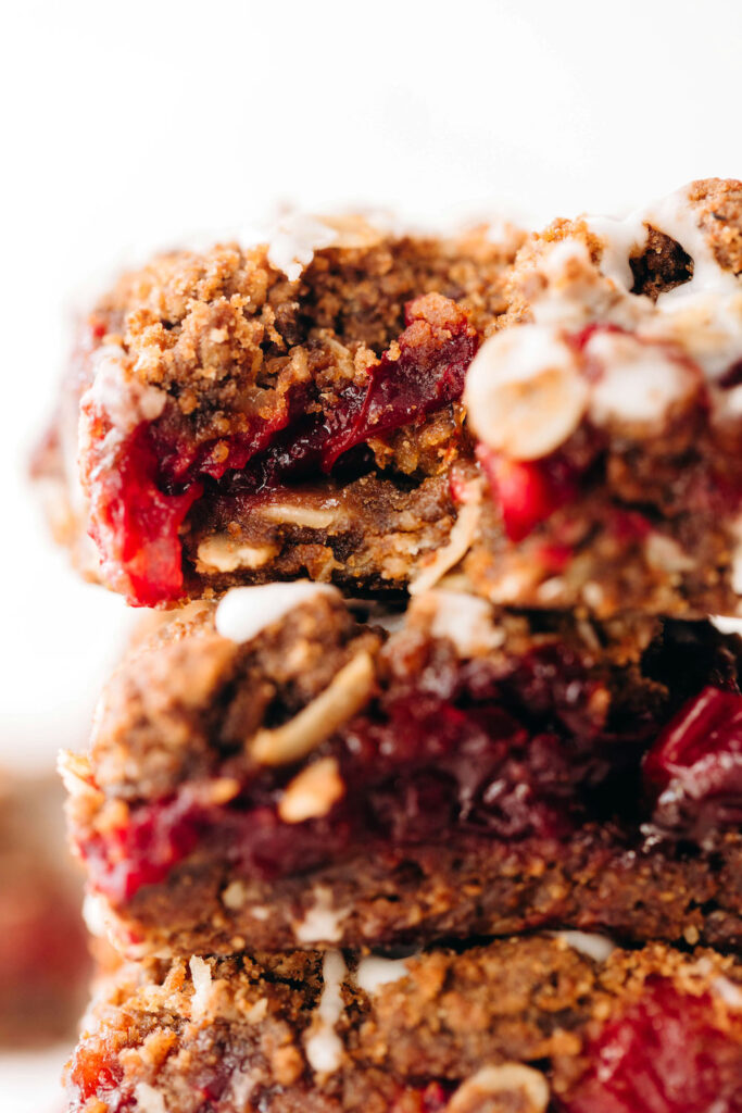 Cranberry Gingerbread Crumb Bars (vegan + gf) | Feasting on Fruit