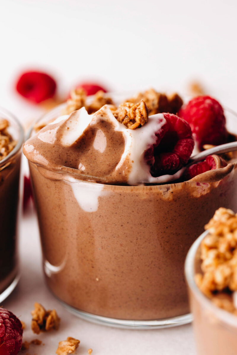 Creamy Chocolate Chia Pudding | Feasting on Fruit